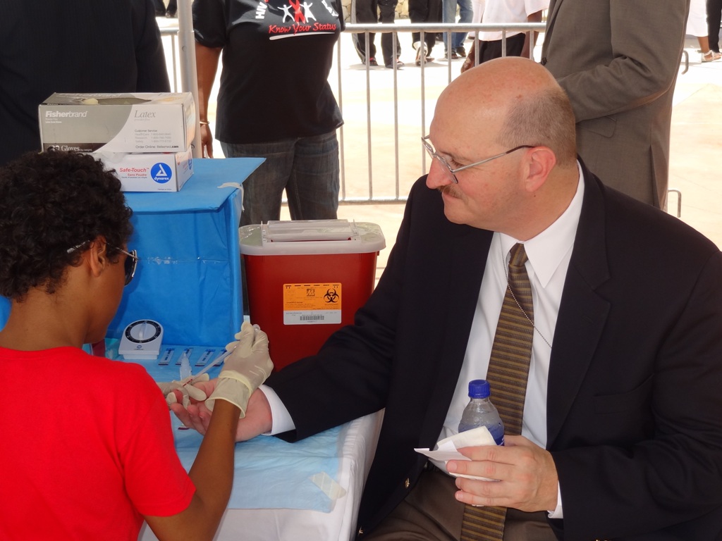 U.S. and Bahamian Officials Recommit to the Fight Against HIV/AIDS ...