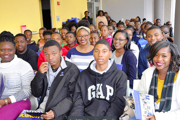 Aquinas College Students Tour Monroe College in New York | Bahamaspress.com