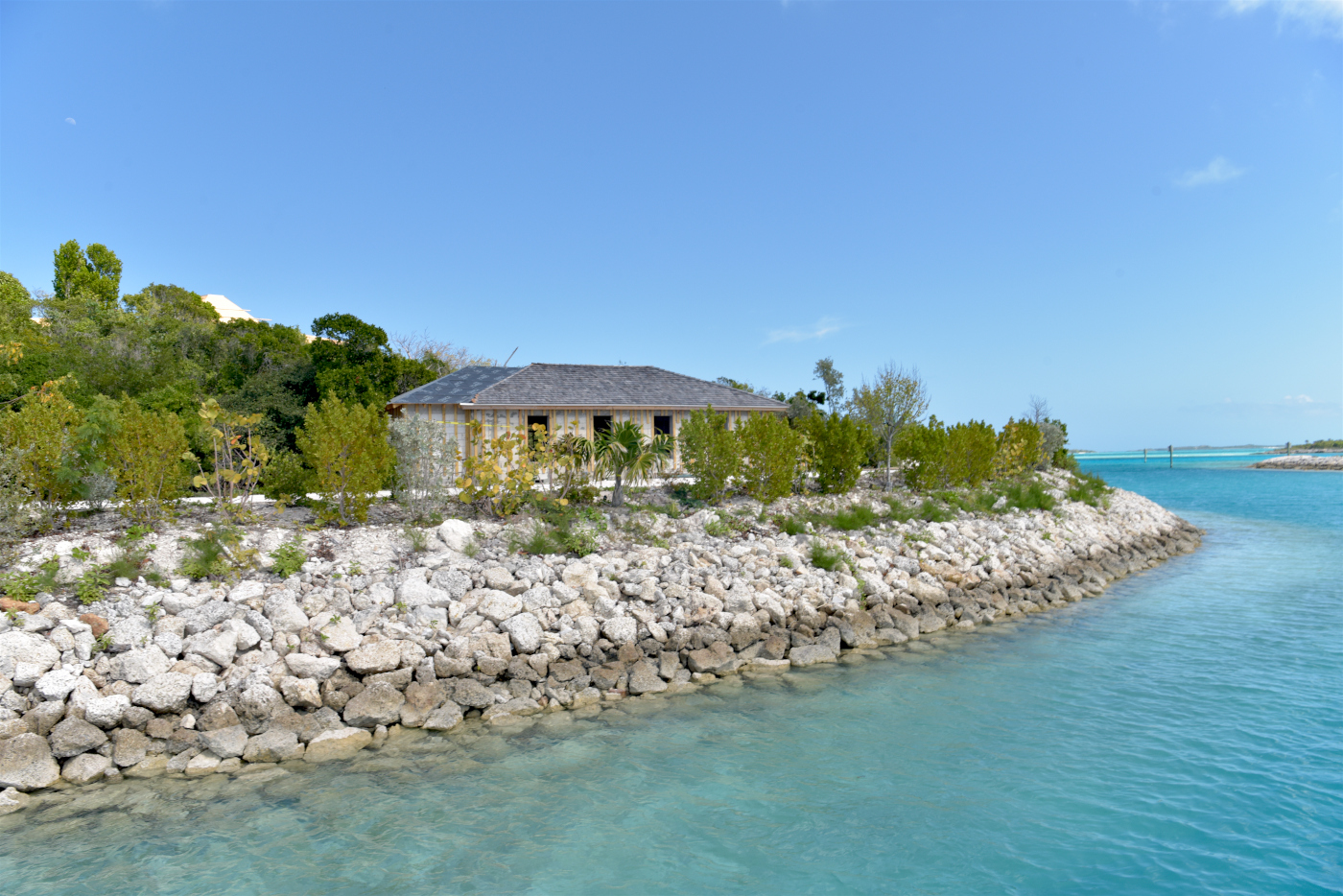 Prime Minister leads delegation on tour of Six-Star development on ...