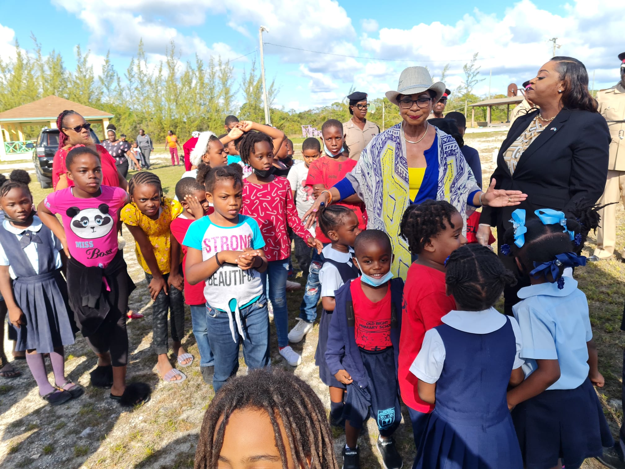 First Lady Ann Marie Davis hits the ground on Cat Island planting trees ...