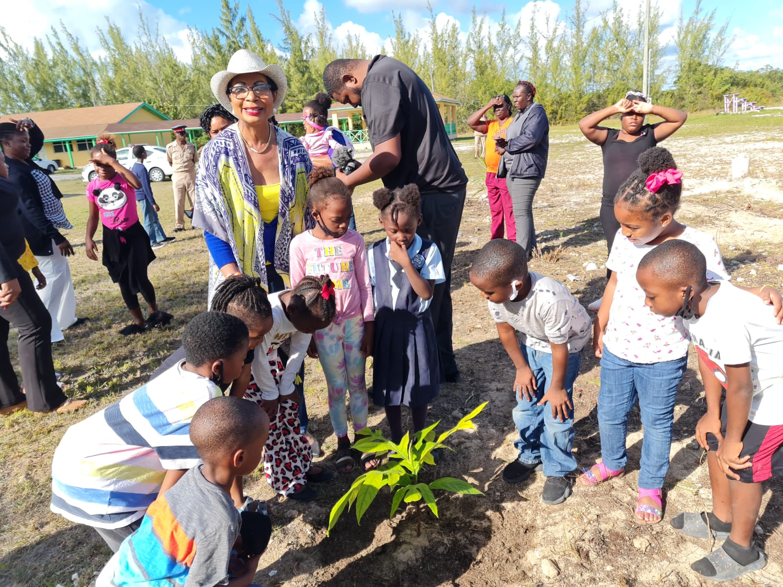 First Lady Ann Marie Davis hits the ground on Cat Island planting trees ...