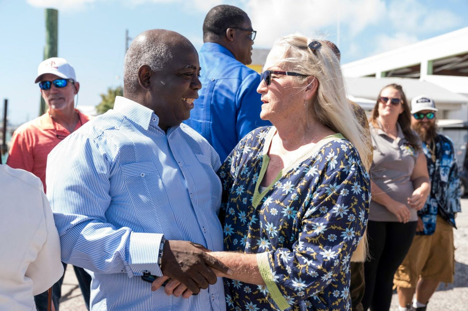 PM meeting with residents of Rum Cay, San Salvador and Eleuthera ...