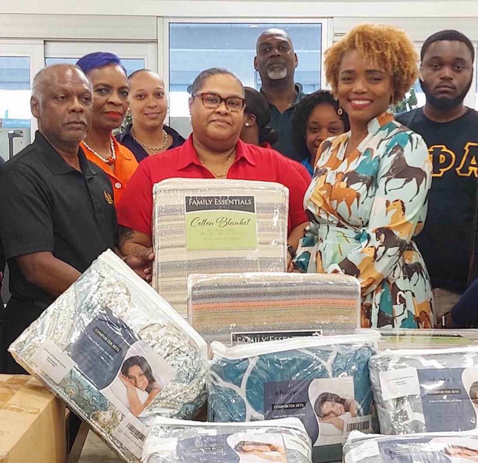 Princess Margaret Hospital gets 100 blankets for Emergency Department ...