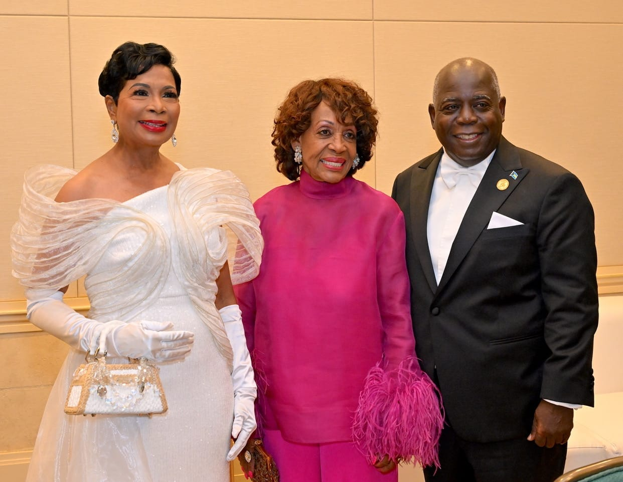 Bahamas Celebrates 50 Years of Independence at PM’s Ball ...