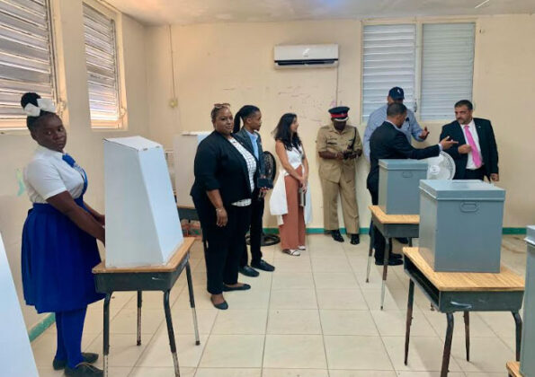 Minister Sweeting visits schools in the Family Islands during Local ...