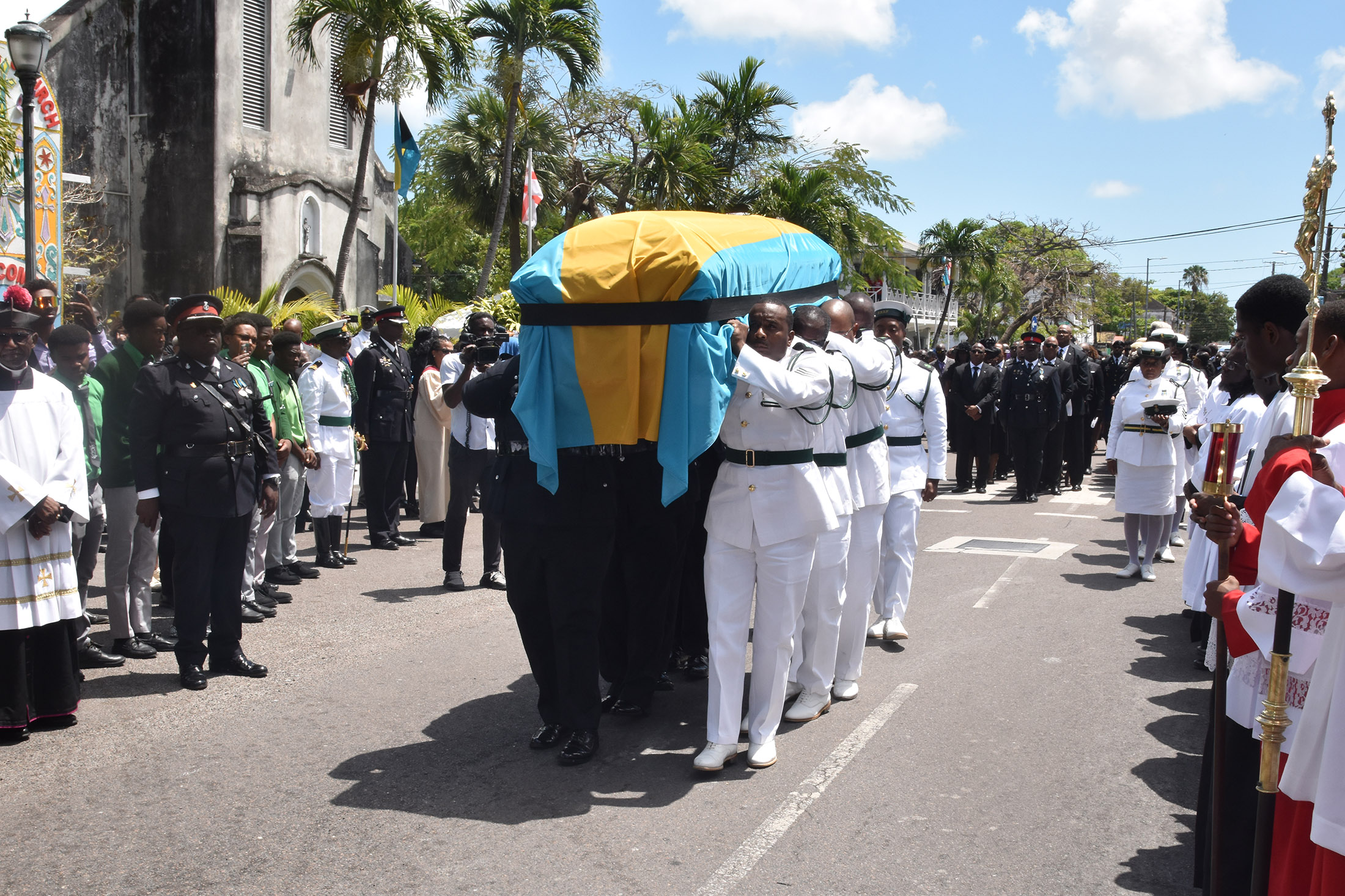 Former Deputy Speaker and Parliamentarian, the late Donald Saunders ...