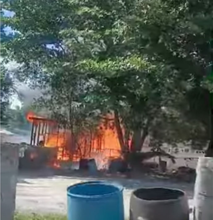 One Family Shack on Boat Alley off Market Street burns to the ground ...