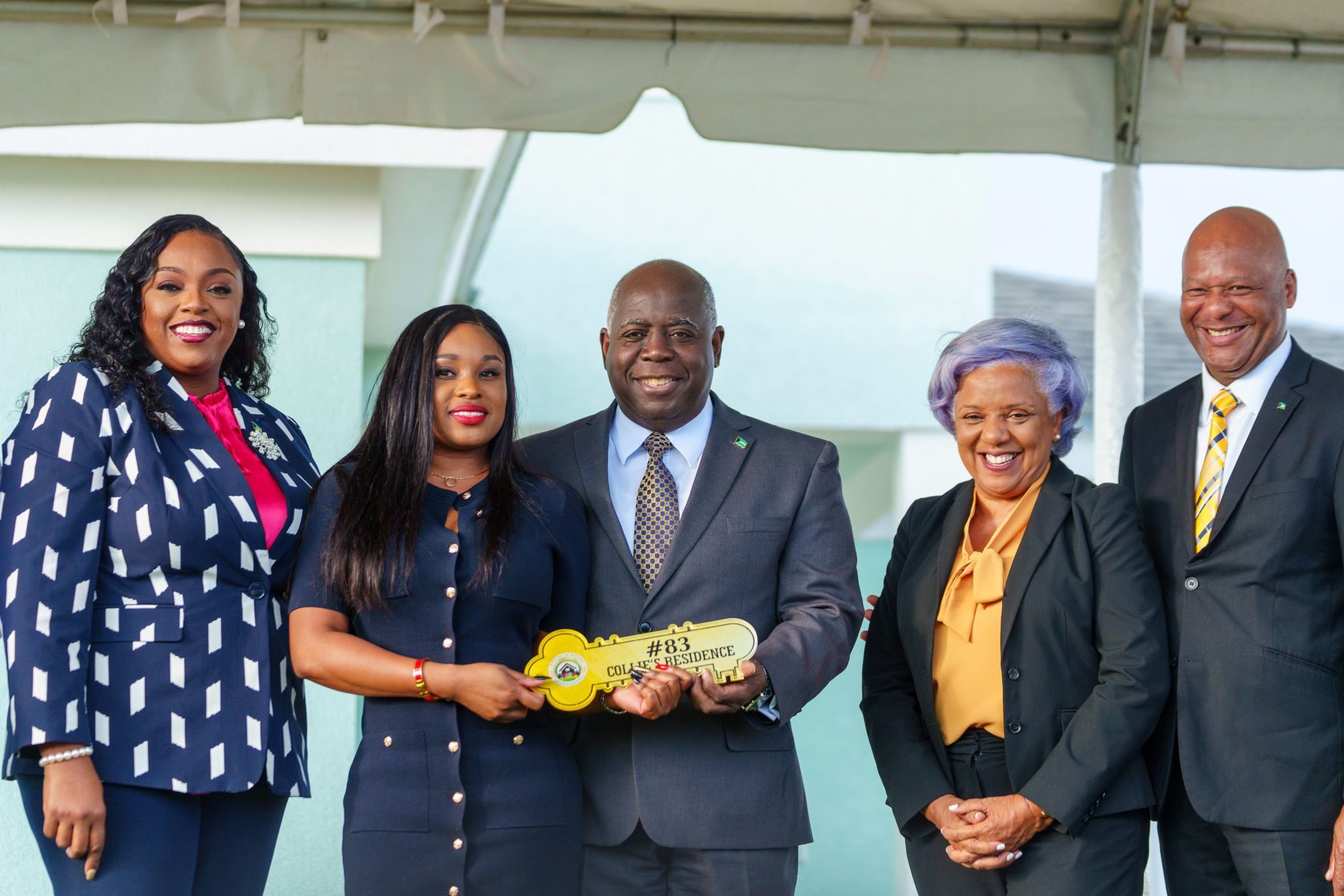 12 new keys for homeowners issued by Davis Government | Bahamaspress.com