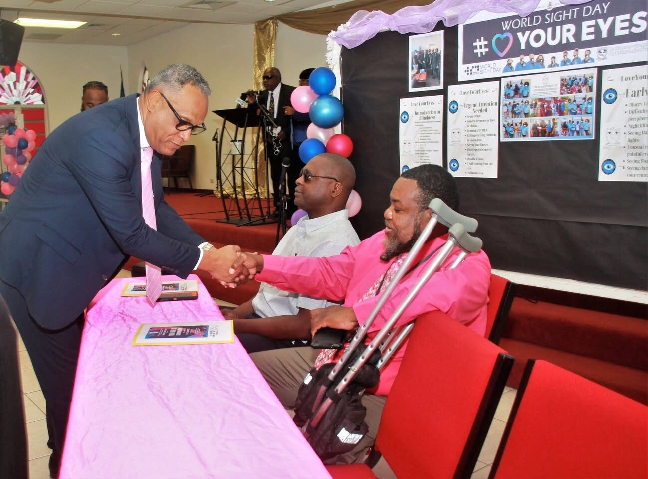 PM DAVIS backs Health Minister Dr. Darville | Bahamaspress.com